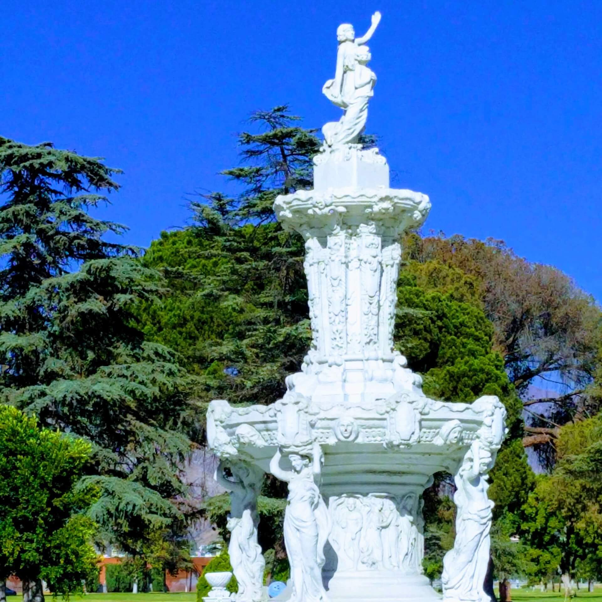 Mansonland-ValhallaFountain | Esotouric